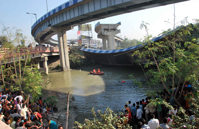 Broken part of the Ultadanga flyover in Kolkata