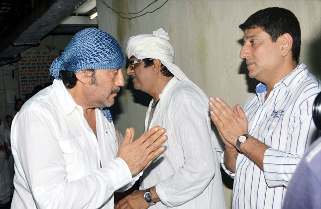 Bollywood stars attend prayer meet for actor Jagdish Raj