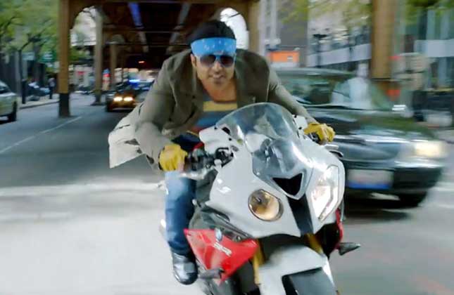 Dhoom 3 Aamir Khan Bike Boat