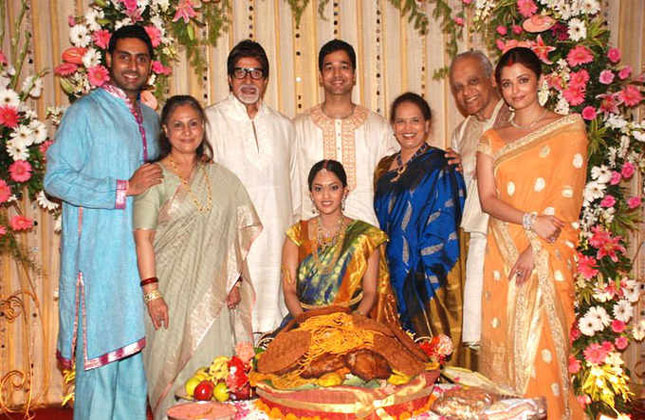 Unseen pics of Bollywood stars with their families