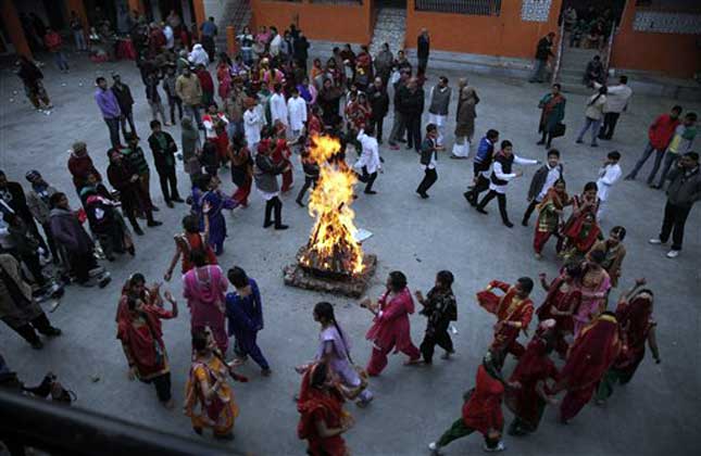 United Indians celebrate Lohri, Bihu, Pongal and Makar Sankranti together