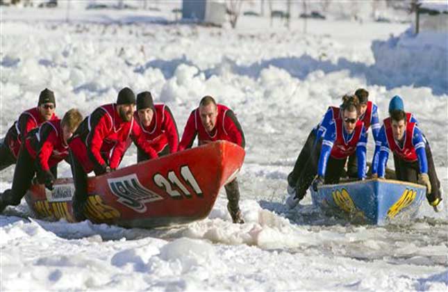 Unique boat race in 'frozen lake' in Canada